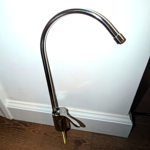 Radiant Life | Kitchen | Shiny Chrome Beveragewater Filter Faucet ...
